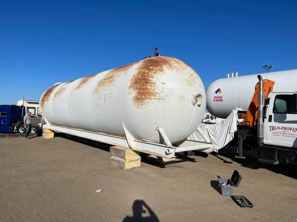 Buy 30000 Gallon Skid Tanks Online ASME Storage Skids Tanks - Conext ...